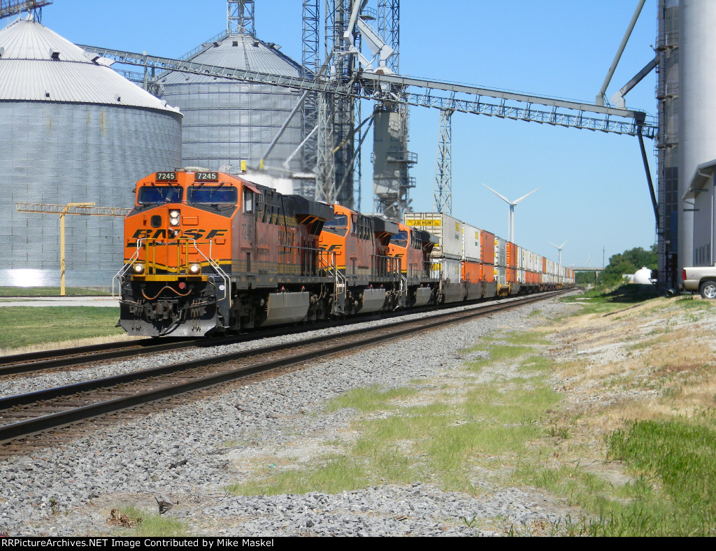 BNSF 7245